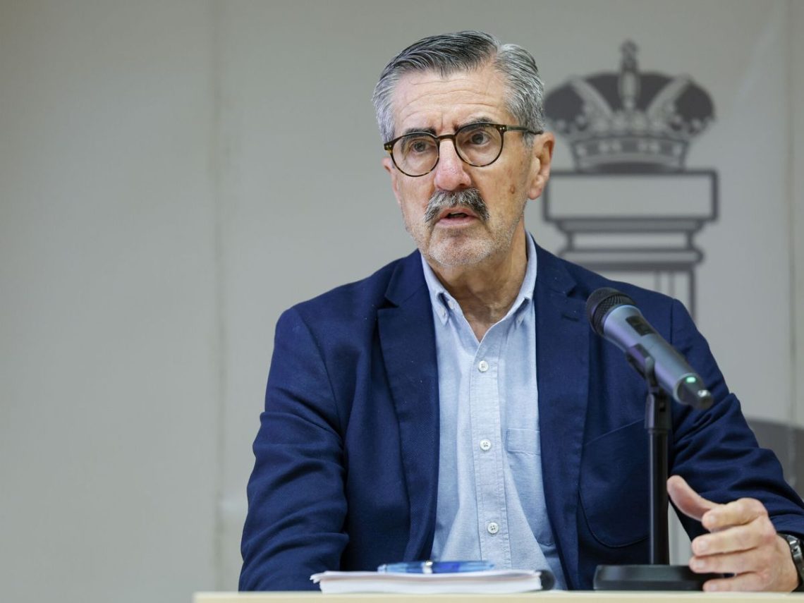 El excomisionado del Gobierno para la reconstrucción José María Ángel ...